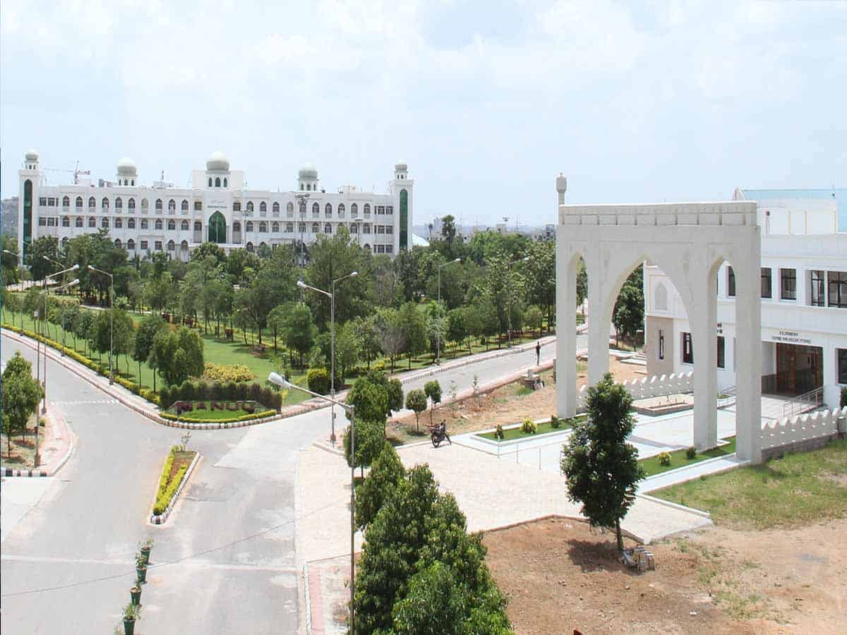 Hyderabad: MANUU sends back stranded students successfully