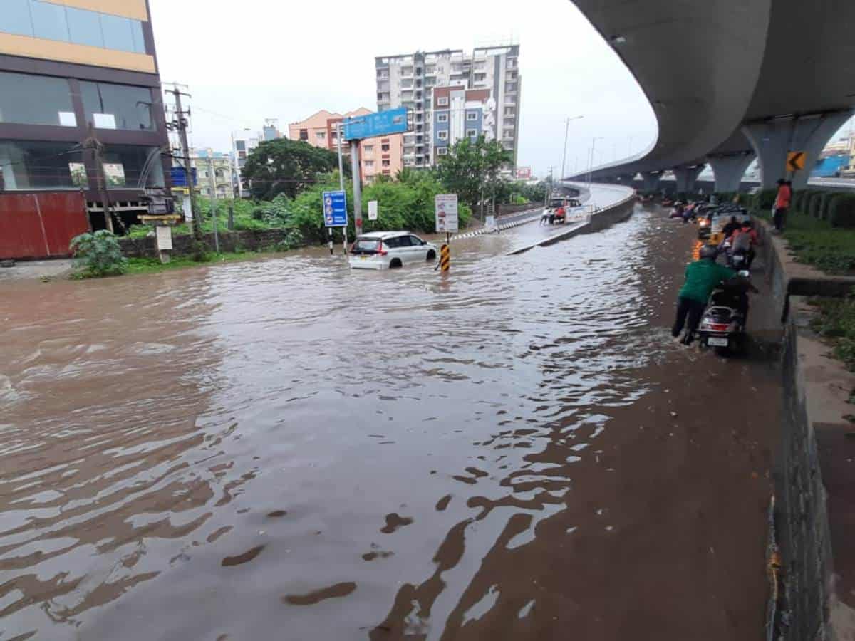 Imd Hyderabad Warns Of Heavy Rain Dark Clouds Hover Over City