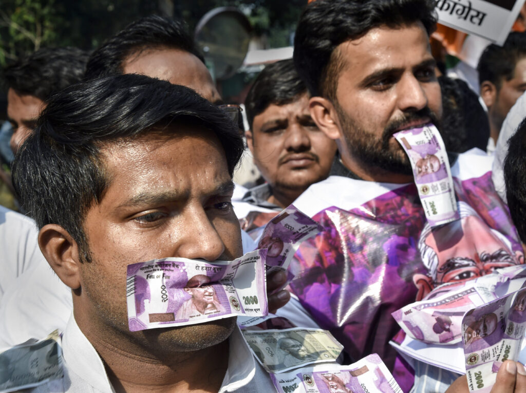 Photos: Protest against 2016 Indian banknote demonetization - The ...