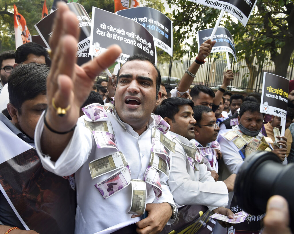 Photos: Protest against 2016 Indian banknote demonetization - The ...