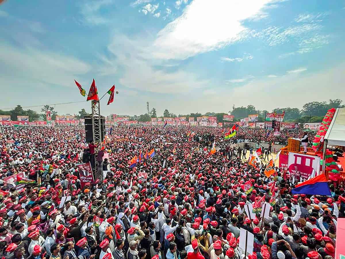 In pics: Samajwadi Vijay Yatra - The Siasat Daily – Archive