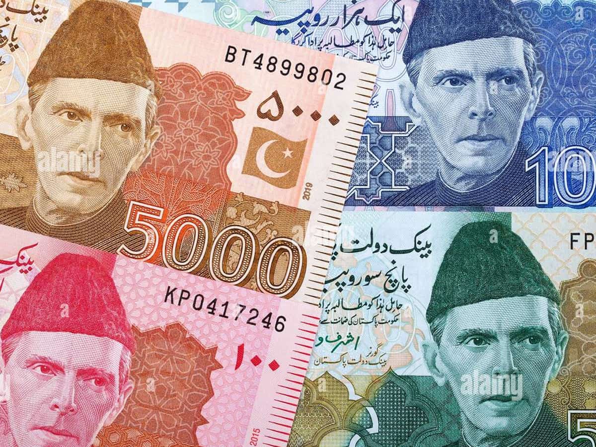 Pakistani Rupee Plummets To All time Low Against USD Pakistani Rupee Plummets To All time Low Against USD