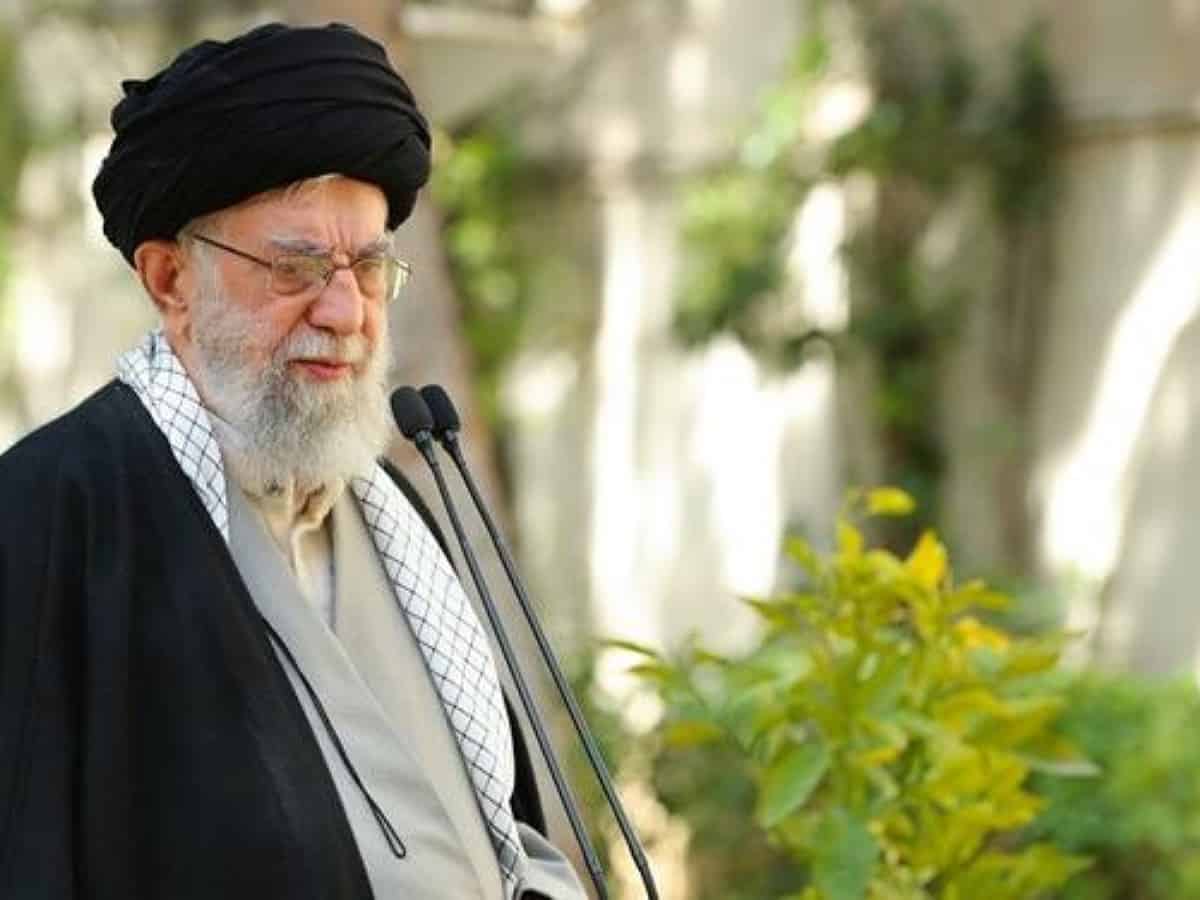 Iran's top leader meets Hamas leaders in Tehran