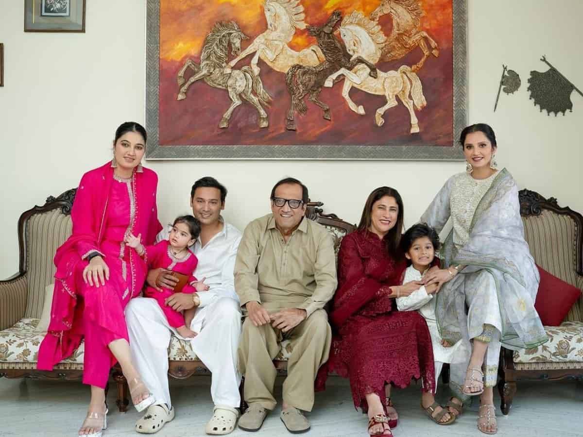 Inside Sania Mirza's Eid in Hyderabad: Smiles, love, joy galore Inside Sania Mirza's Eid in Hyderabad: Smiles, love, joy galore