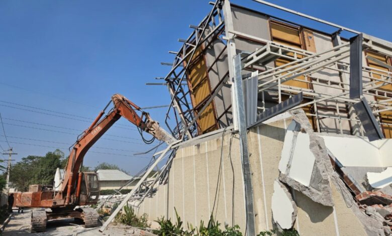 HYDRAA demolishes resorts, convention in Hyderabad