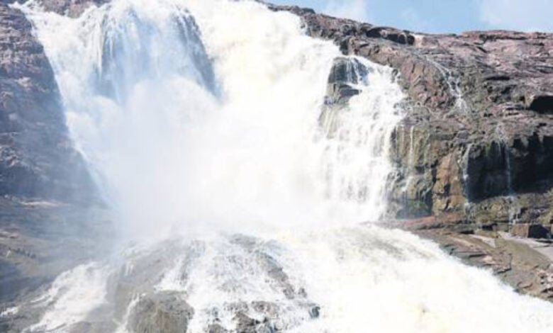 Beautiful waterfall near Hyderabad you shouldn't miss this monsoon
