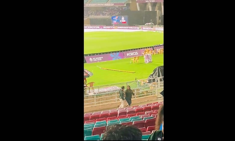 Video: Couple dances to 'Pehla Nasha' during ICC Women's World Cup match