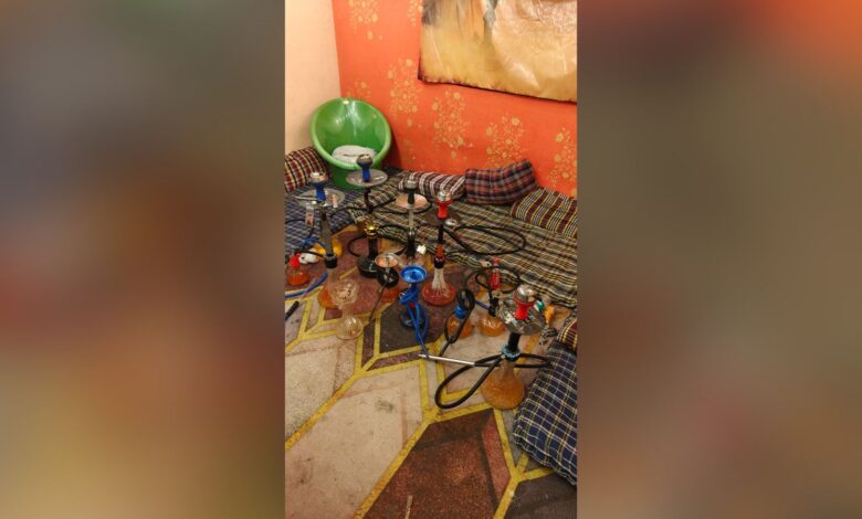 Hyderabad police raids illegal hookah parlour, 10 detained