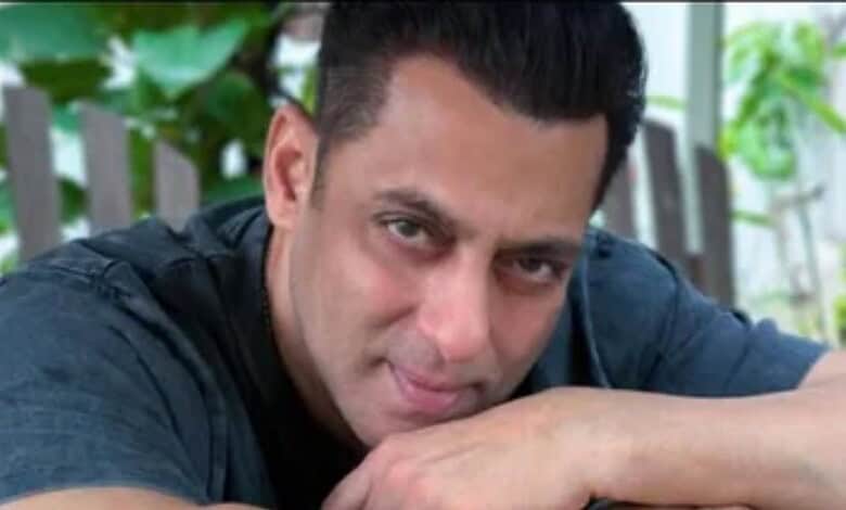 Salman Khan deactivates Instagram account, fans shocked